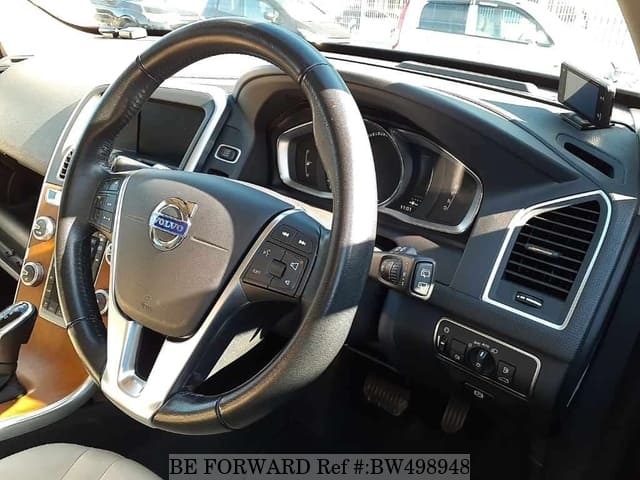 Used 2017 VOLVO XC60 D4 CLASSIC/LDA-DD4204TXC for Sale BW498948 - BE FORWARD