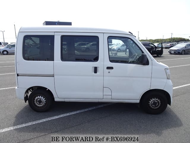 Used 2016 DAIHATSU HIJET CARGO DX/EBD-S321V for Sale BX696924 - BE FORWARD