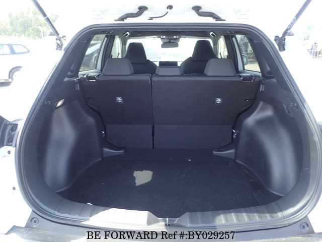 Used 2024 TOYOTA COROLLA CROSS G/4BA-MXGA10 for Sale BY029257 - BE FORWARD