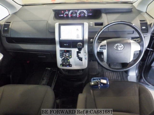 Used 2013 TOYOTA NOAH X G EDITION/DBA-ZRR70G for Sale CA681681 - BE FORWARD