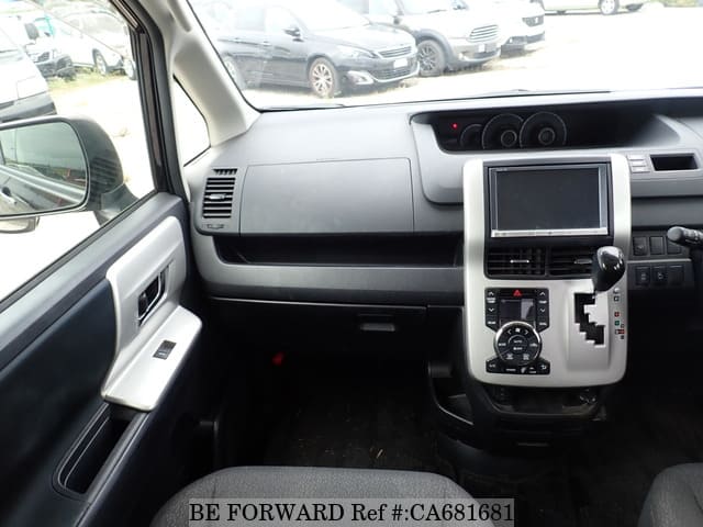 Used 2013 TOYOTA NOAH X G EDITION/DBA-ZRR70G for Sale CA681681 - BE FORWARD