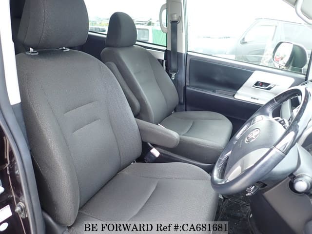Used 2013 TOYOTA NOAH X G EDITION/DBA-ZRR70G for Sale CA681681 - BE FORWARD