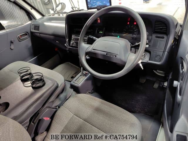 Used 1996 TOYOTA HIACE VAN CAMPING/KC-LH113V for Sale CA754794 - BE FORWARD