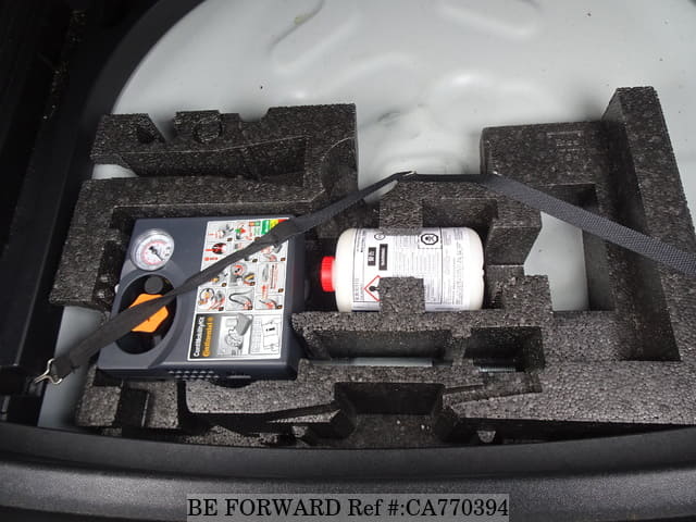 Used 2013 VOLVO V40 T4 SE/DBA-MB4164T for Sale CA770394 - BE FORWARD