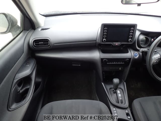 Used 2021 TOYOTA YARIS CROSS HYBRID X/6AA-MXPJ10 for Sale CB252937 - BE ...