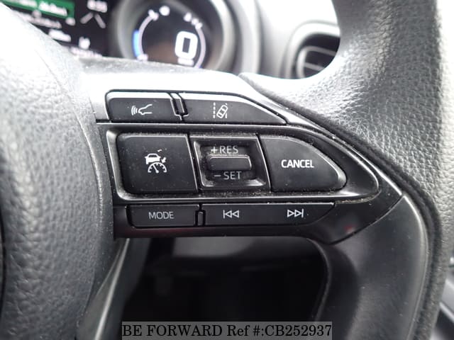 Used 2021 TOYOTA YARIS CROSS HYBRID X/6AA-MXPJ10 for Sale CB252937 - BE ...