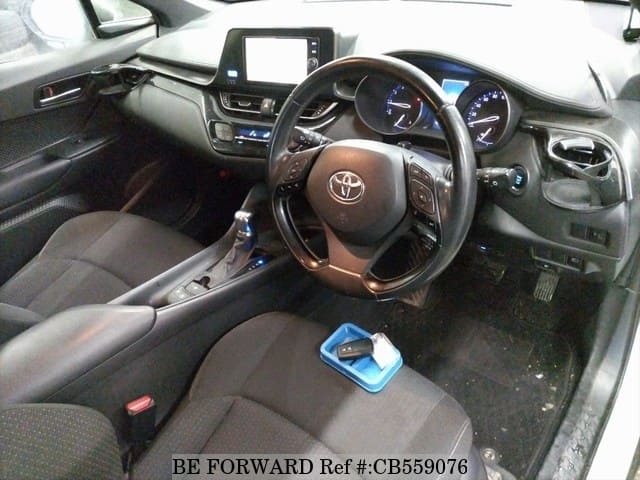 Used 2017 TOYOTA C-HR S-T/DBA-NGX50 for Sale CB559076 - BE FORWARD