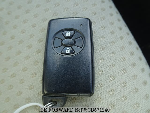 Used 2005 TOYOTA VITZ F CREAM COLLECTION/DBA-KSP90 for Sale CB571240 ...