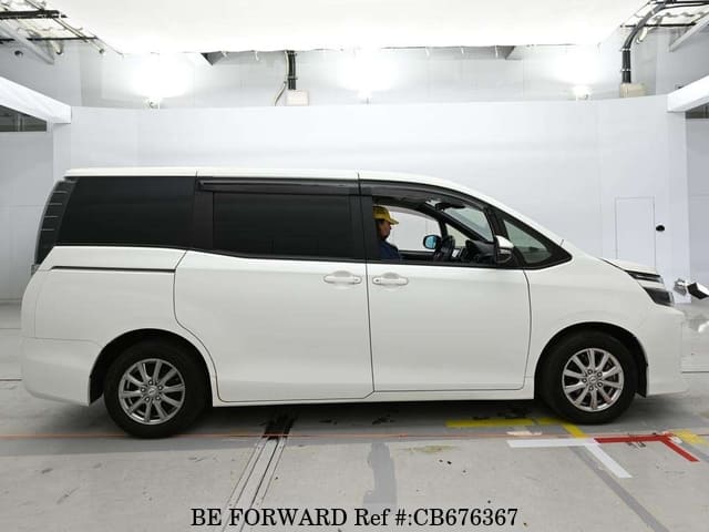 Used 2016 TOYOTA VOXY V/DBA-ZRR80G for Sale CB676367 - BE FORWARD