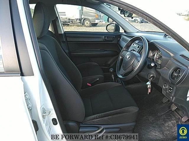 Used 2019 TOYOTA COROLLA AXIO/DBA-NZE161 for Sale CB679941 - BE FORWARD