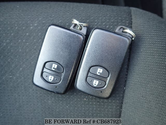 Used 2020 TOYOTA COROLLA AXIO HYBRID/6AA-NKE165 for Sale CB687923 - BE ...