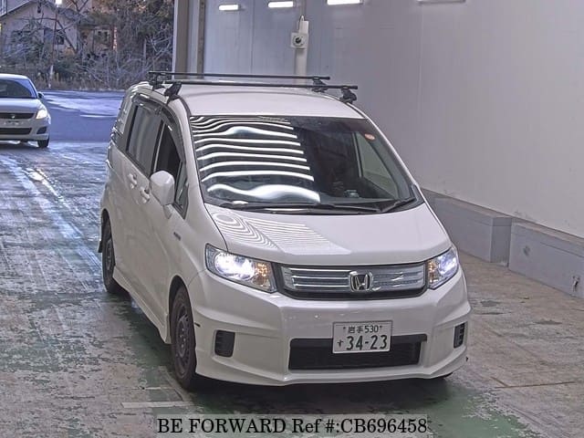 Used 2014 HONDA FREED SPIKE HYBRID JUST SELECTION PLUS/DAA-GP3 for Sale ...