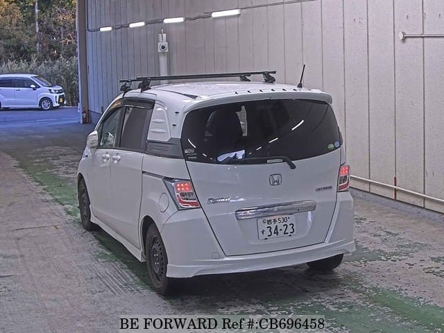 Used 2014 HONDA FREED SPIKE HYBRID JUST SELECTION PLUS/DAA-GP3 for Sale ...