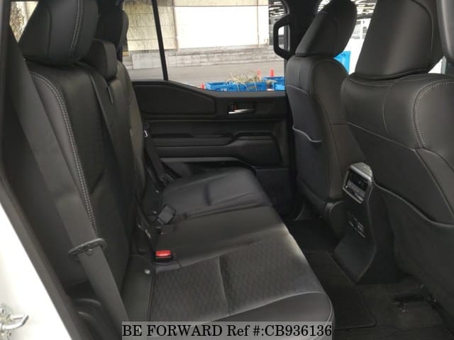 Used 2024 TOYOTA LAND CRUISER VX/3DA-GDJ250W for Sale CB936136 - BE FORWARD
