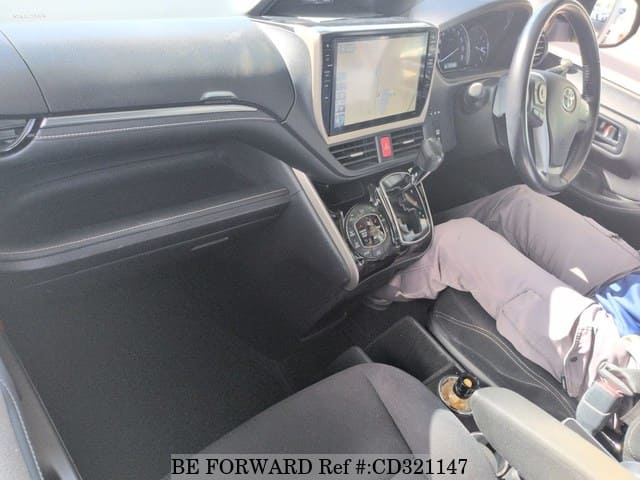 Used 2015 TOYOTA ESQUIRE XI/DBA-ZRR80G for Sale CD321147 - BE FORWARD