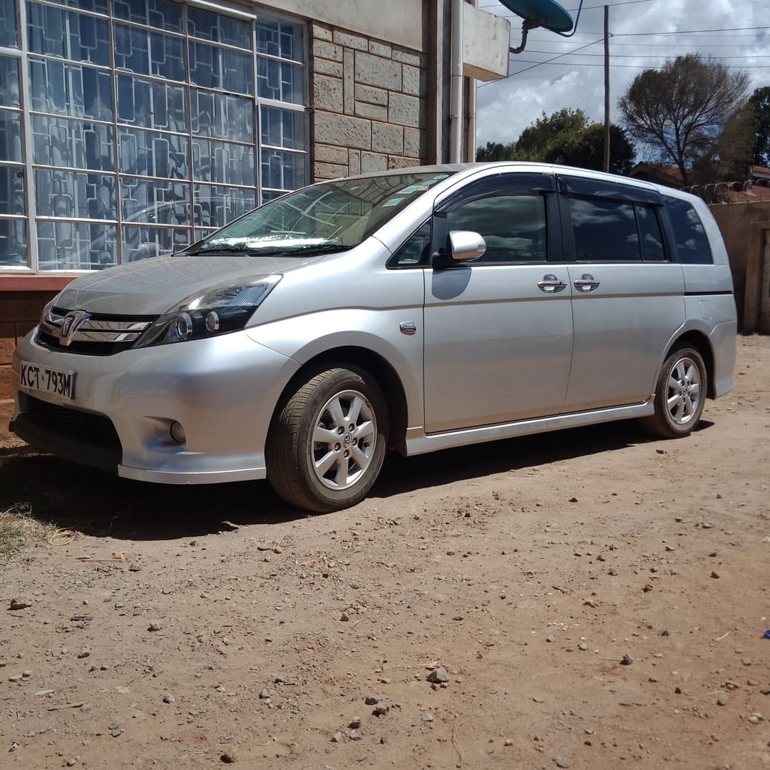 TOYOTA ISIS Reviews and Ratings - BE FORWARD